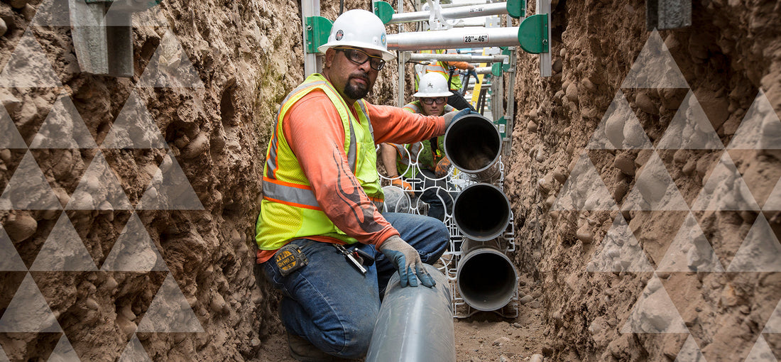 What Type of Clothes Do Construction Workers Wear? – Reflective Apparel Inc